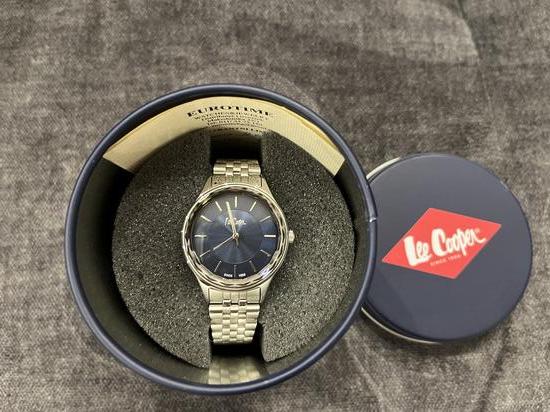 Lee Cooper zenski sat