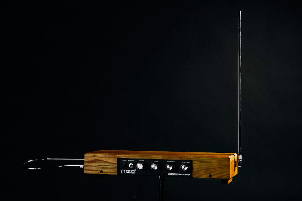 Moog Etherwave Standard Theremin