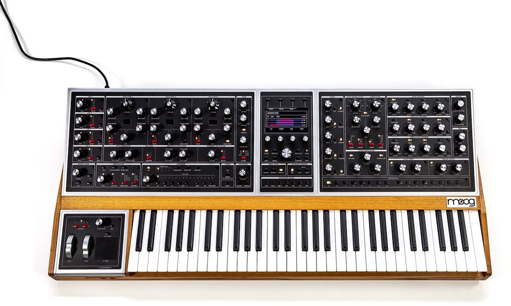 Moog One 16 Voice - Analogni Sintisajzer