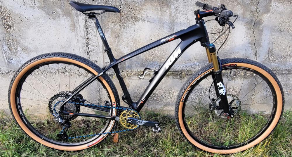 Custom sklapanje bajseva