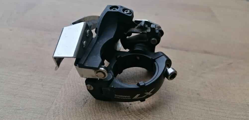 Prednji menjač Shimano Deore LX FD-T670