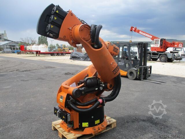 Industrijski robot
KUKA KR 350/2 (1619)