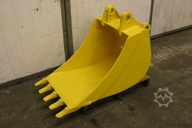 Dredder
Stahl Breite 57 cm