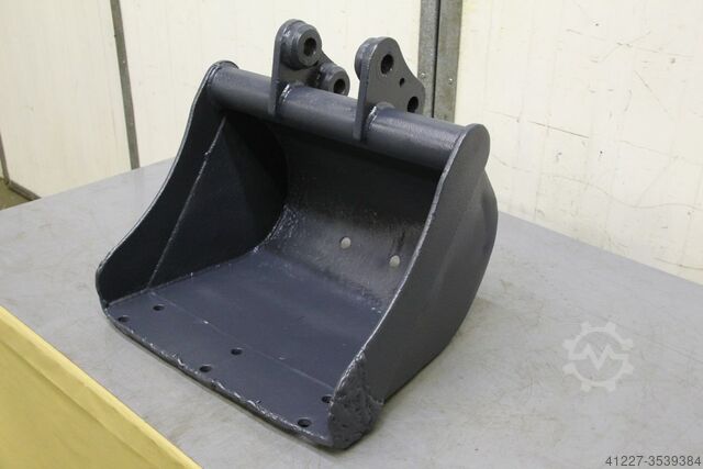 Dredder
Stahl Breite 45,5 cm