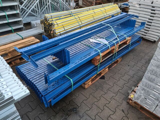 Stalak za palete prelazi longitudinalnu policu za zavoje
SSI Schäfer PR 600 / lichte Weite:1970mm / U: 70x42 mm / Fachlast: 600 kg