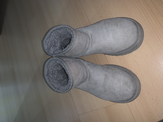 Ugg original cizme hitno