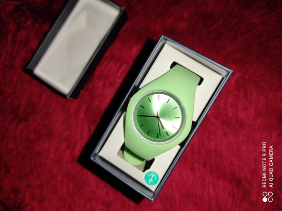 Megan zeleni sat nov