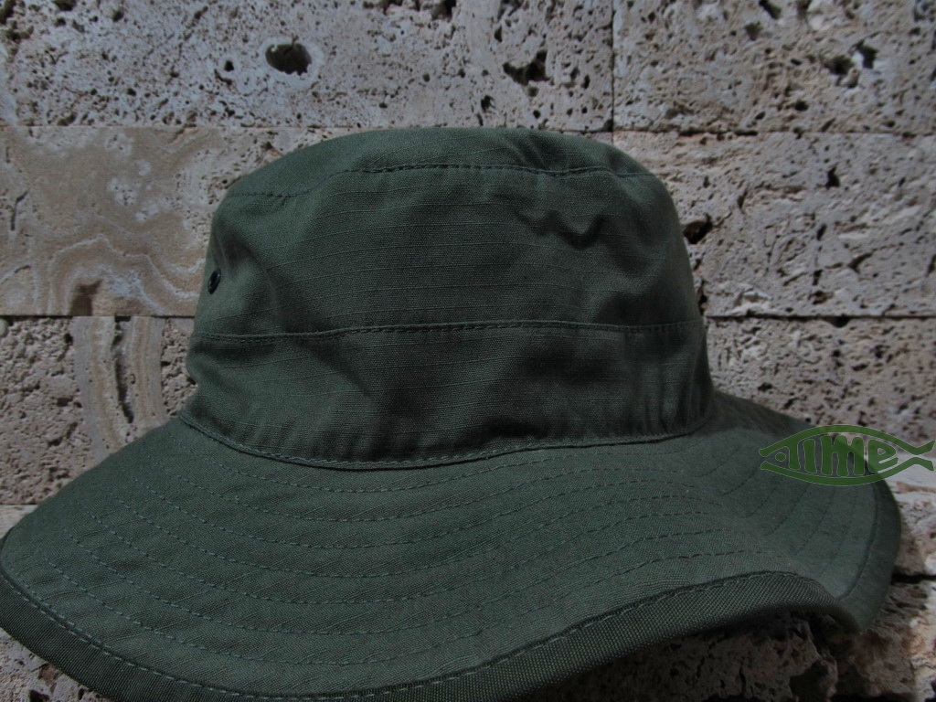 HAT 003