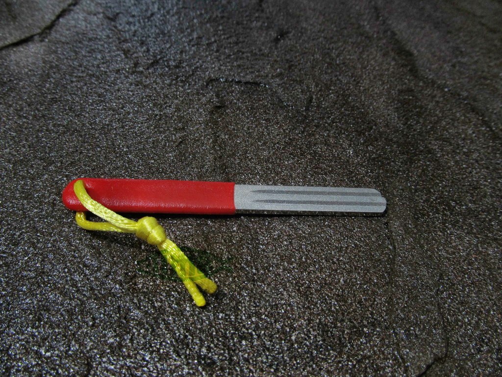 HIGH QUALITY HOOK SHARPENER
