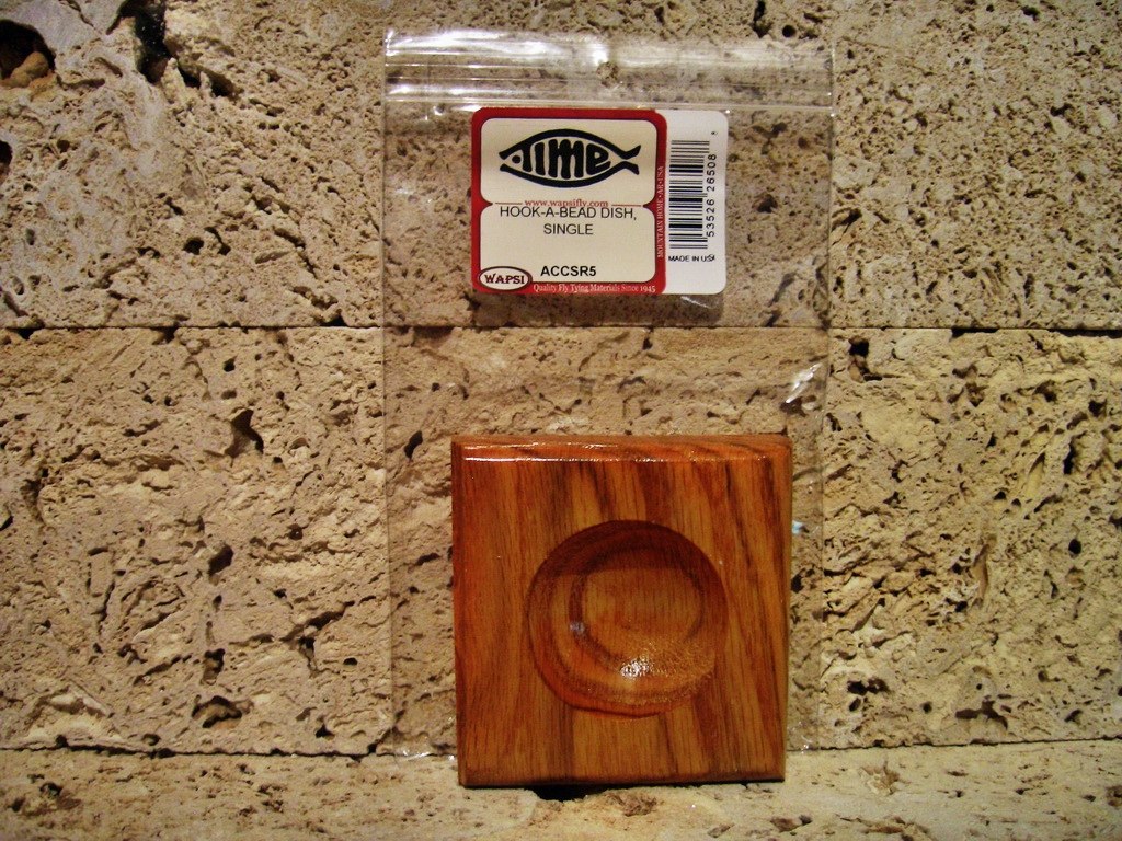 HOOK-AND-BEAD SINGLE