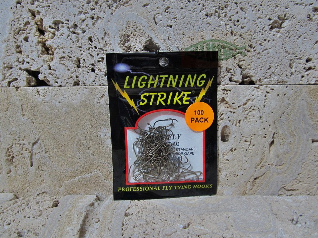Wapsi Lightning Strike Professional Hooks Dry Fly #10