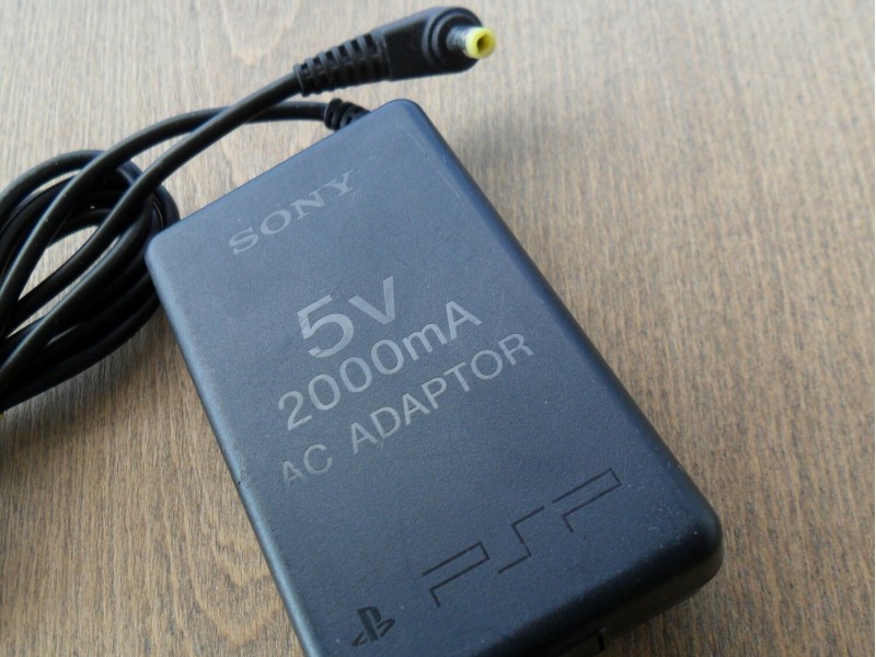 SONY PSP PlayStation Portable 5V 2000mA