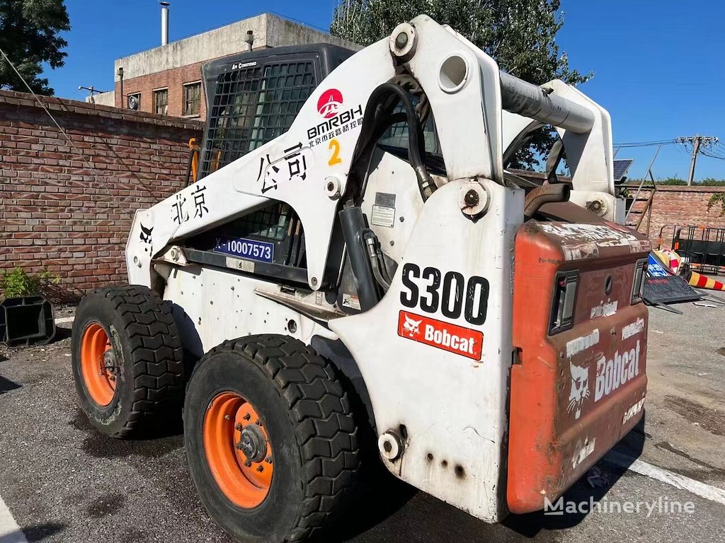 Bobcat S300 mini utovarivač