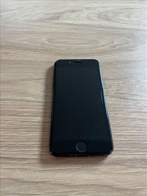 Prodaja iPhone 7, 32GB, crni
