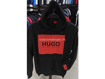 Hugo Boss duks crne boje D9 / SNIZENJE