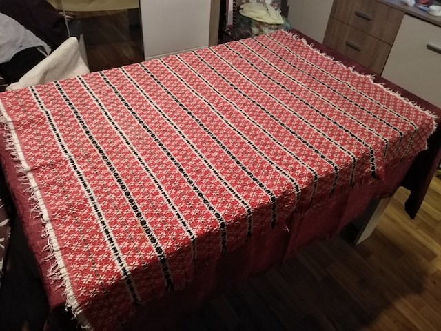 Stolnjak-prekrivač tkani 127x107