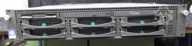 Server
FUJITSU PRIMERGY RX300