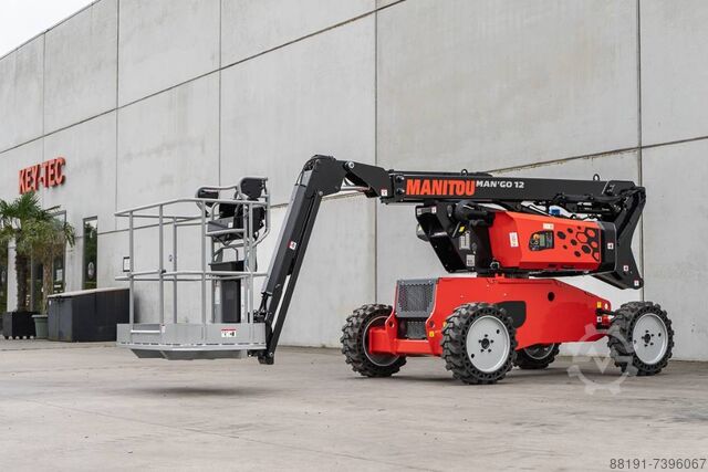 Artikulisan teleskopski bum lift
Manitou ManGo 12