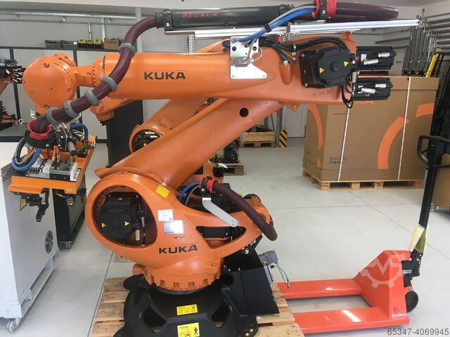 KUKA Robot KR210 R2700 Quantec
KUKA KUKA KR210 R2700