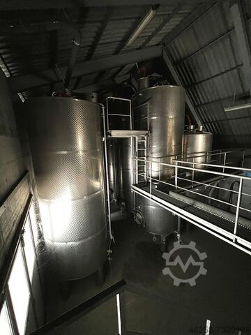 Rezervoarski sistem crvenog vina Fermenter
DEFRANCESCHI 100 000 Liter