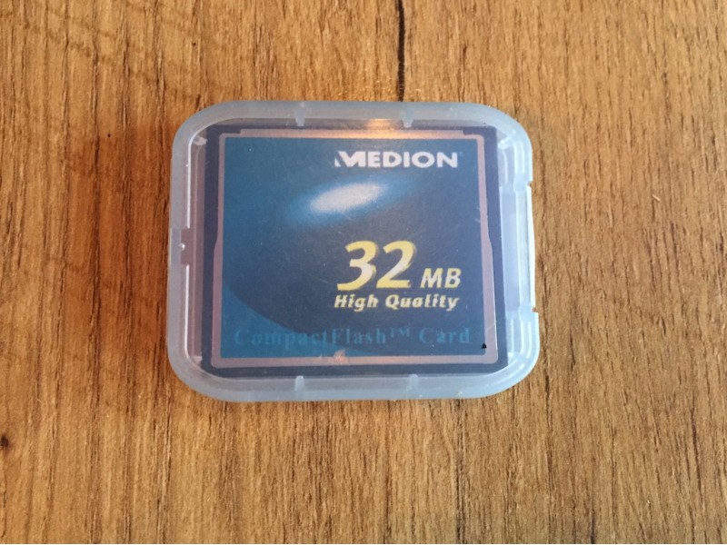 Medion compact flash 32 MB