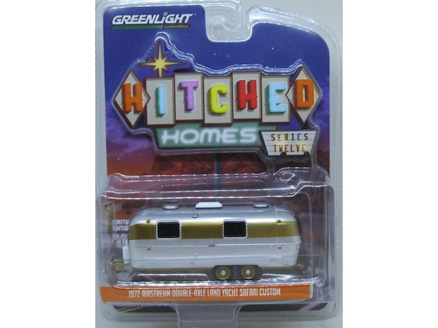 1:64 greenlight airstream double-axle land yacht