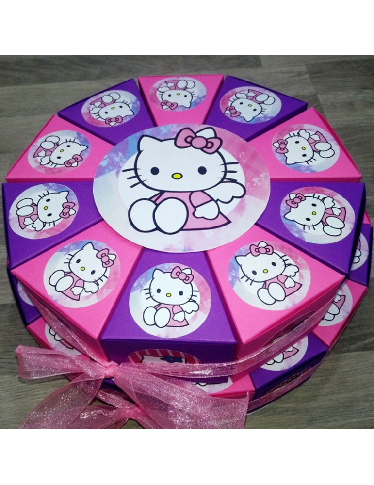 Hello Kitty torta od kartona