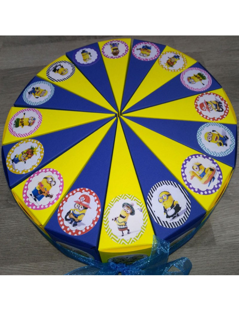 Minions torta od kartona