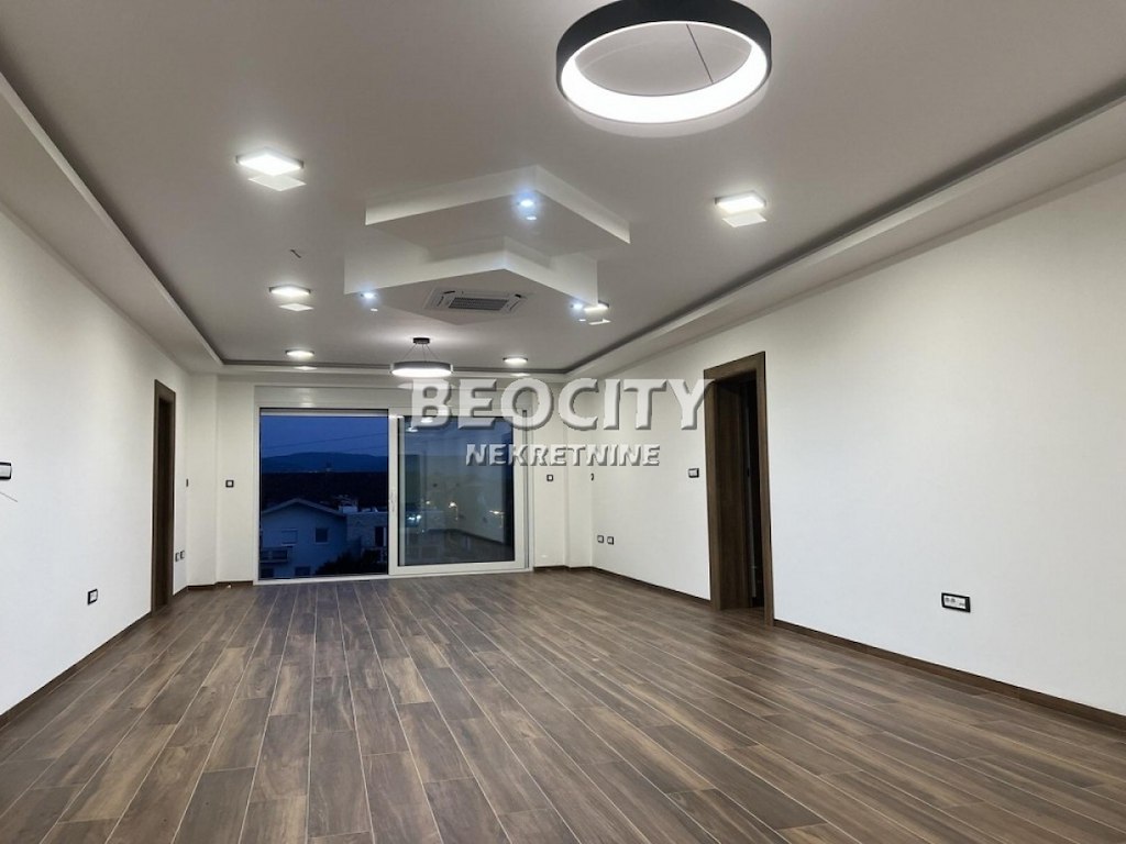 Novi Sad, Veternik, Novosadski put, 5. 0, 250m2, 3000EUR