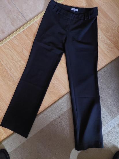 Poslovne crne pantalone