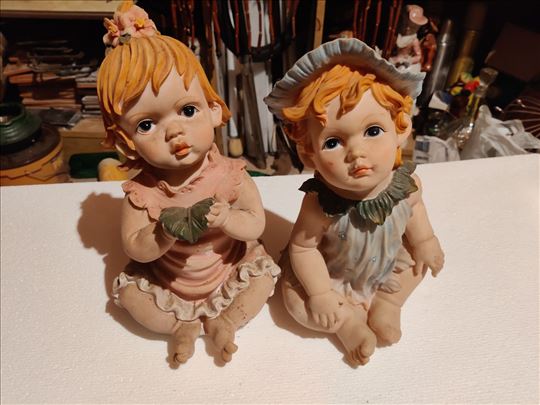 2 velike porcelanske figure Decaka I Devojcice
