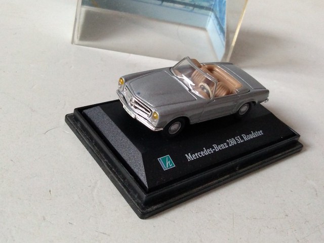 MERCEDES BENZ 280 SL HONGWELL CARARAMA 1:72