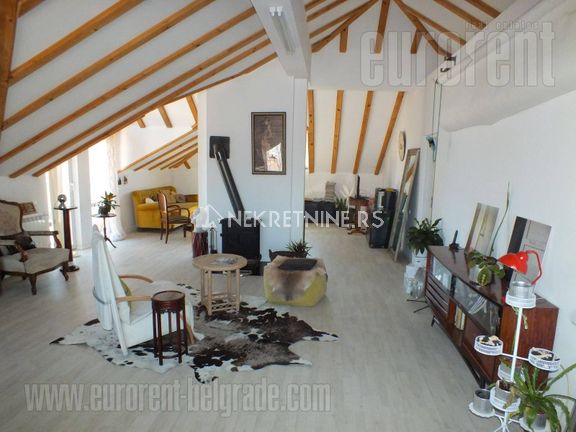 #29693, Izdavanje, Stan, PROFESORSKA KOLONIJA, 1700 EUR