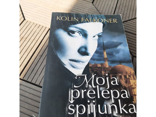 k4 MOJA PRELEPA ŠPIJUNKA - Kolin Falkoner