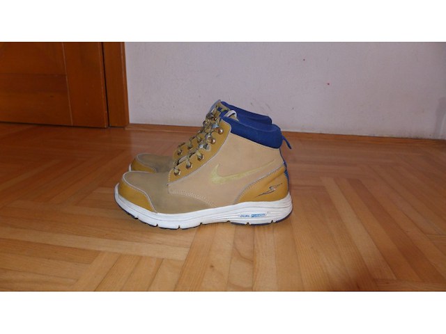 NIKE zimske poluduboke kanadjanke, original, 37,5