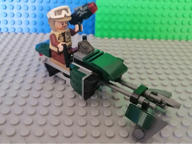 LEGO STAR WARS / REBEL TROOPER with SPEEDER BIKE