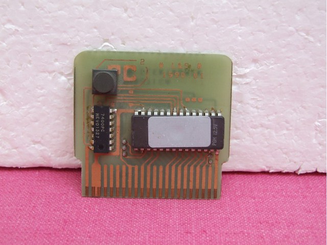 Reset-Schalter (OBEN) reset button /  C64 hard reset
