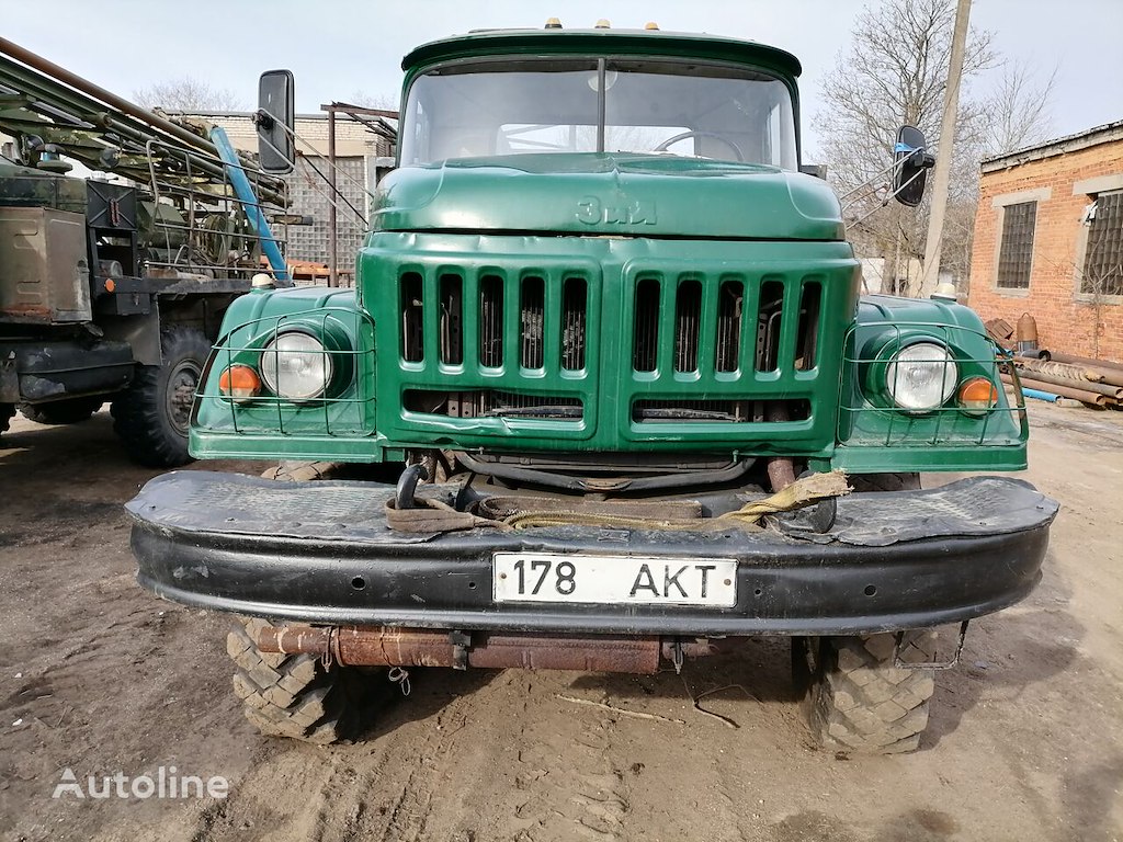 ZIL 131 kamion s ravnom platformom