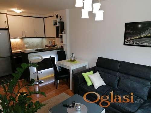 **** LUX APARTMAN NOVI SAD ****