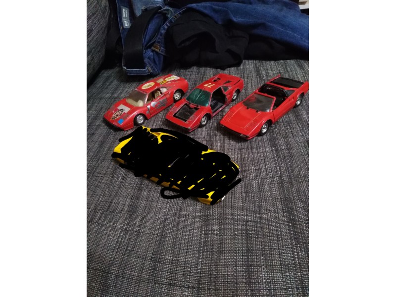 Ferrari otpad 1/24, oko 20 komada