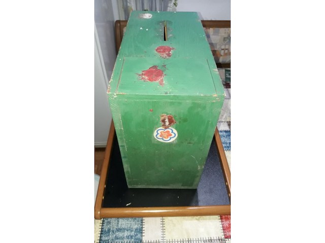Glasacka kutija iz 1978. (1308)
