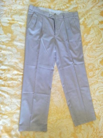 Krem-sive pantalone