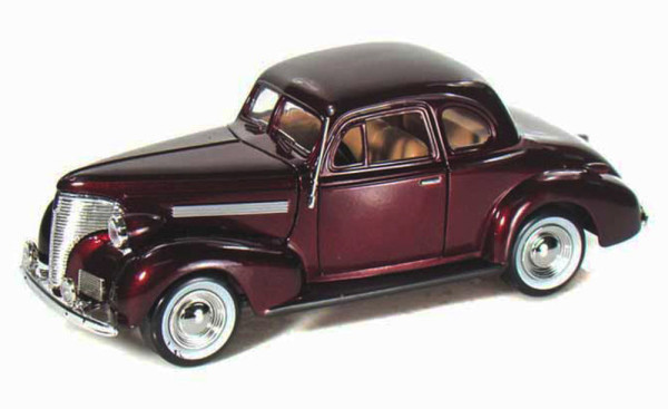 Metalni auto CHEVROLET COUPE 1939, 1:24, Motormax
