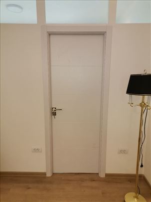 Sobna vrata sa montažom