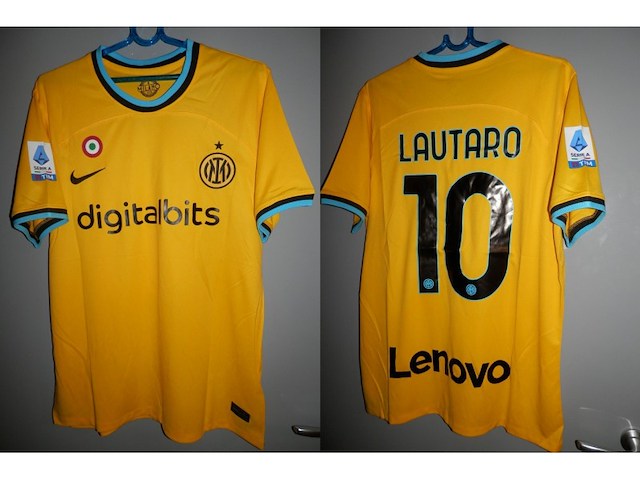 Inter dres 2022-23 Lautaro Martinez 10 (Treći dres)