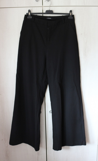 NOVE Orsay crne pantalone