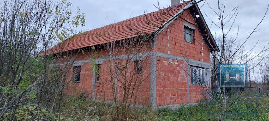Na prodaju kuća u Ivankovcu