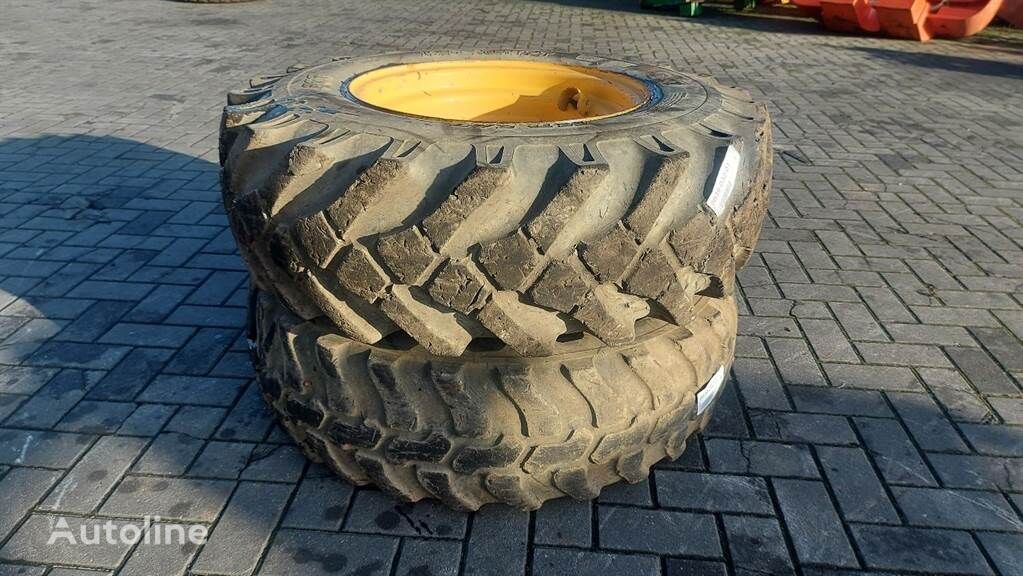 Volvo L30G-BKT 12.5-20-Tire/Reifen/Band točak