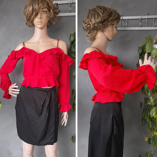 Crveni leprsavi crop top XS