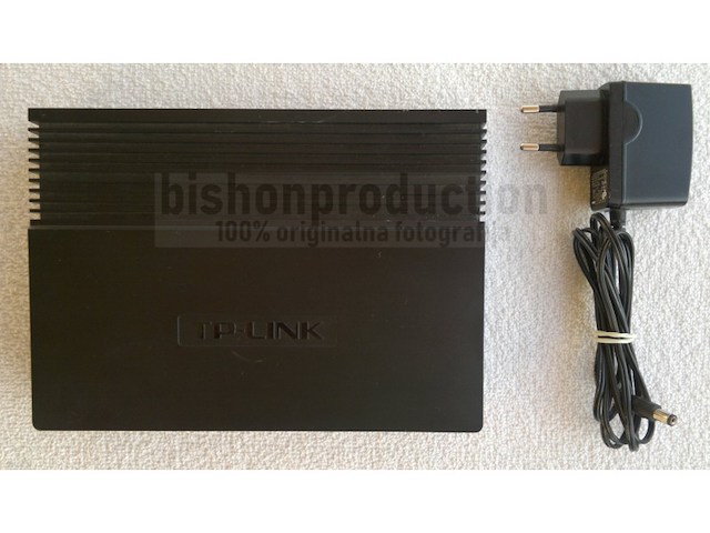 TP-LINK TL-SF1016D Switch 16-Port
